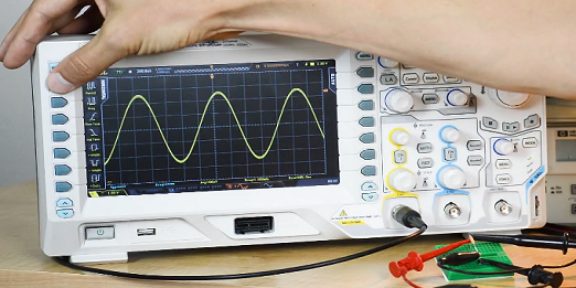 Oscilloscopes 101 - How to use an O-Scope | CircuitBread